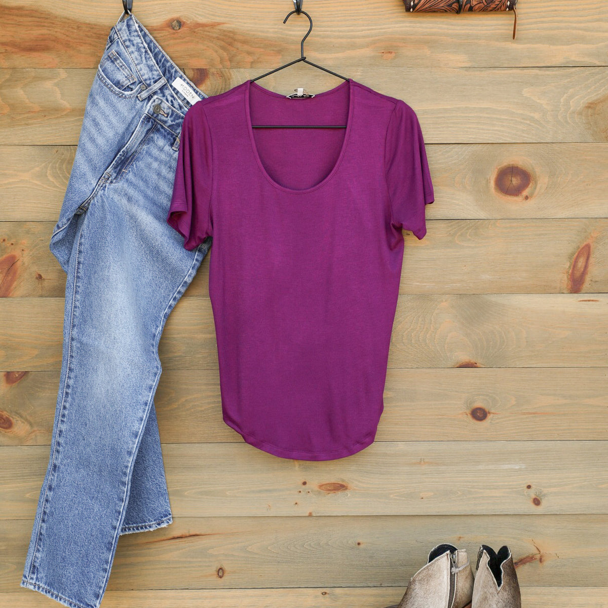 Aimee Scoop Neck Short Sleeve Amethyst Top | Crooked Horn Company